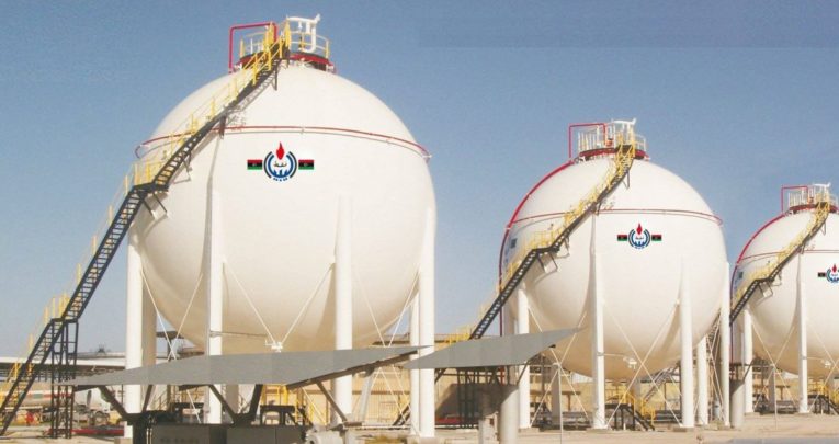 Brega oil company warns continue shelling of oil depots in Tripoli ...